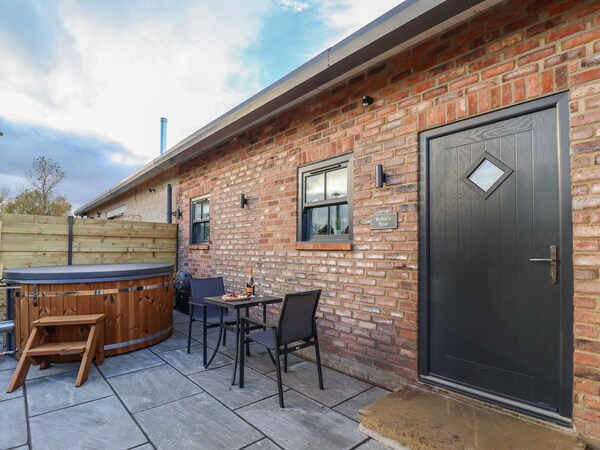 Robins Nest, Pet Friendly, Character Holiday Cottage In Pocklington - Pocklington