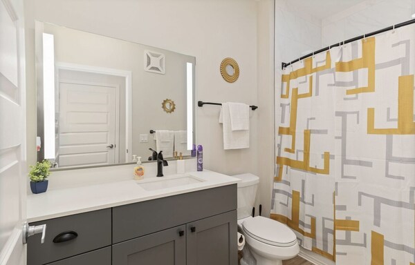 Luxury 1 Bedroom Apartment Close To Windermere & Wintergarden - Ocoee, FL