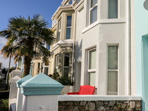 The Nest, Pet Friendly, Character Holiday Cottage In Brixham - Brixham