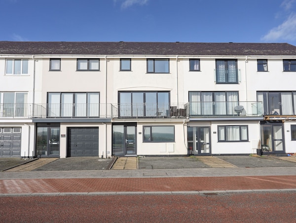21 Min Y Mor, Pet Friendly, Character Holiday Cottage In Pwllheli - Pwllheli