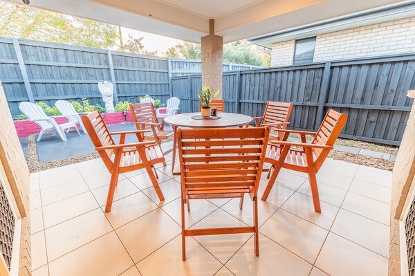 Aircon House Near Westfield Shopping Center - Brisbane