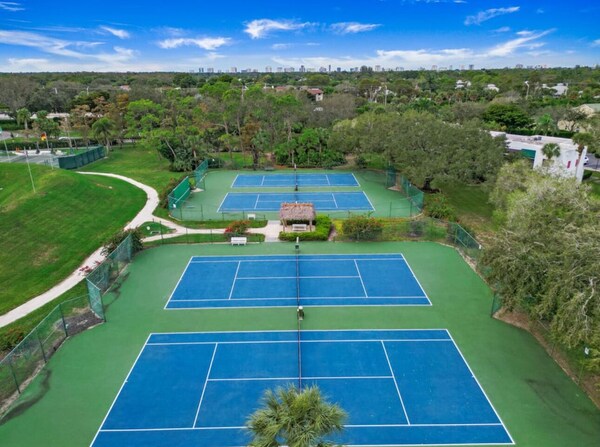 Escape To Tranquility  Your Perfect Jungle Getaway,\ntennis & Pickleball Place. - Naples, FL