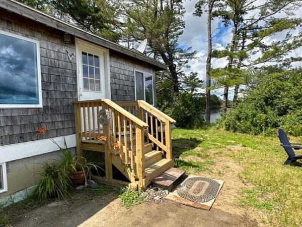 Salty Breeze Cottage - Brunswick, ME