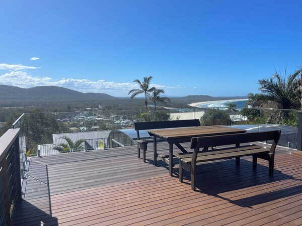 Beach Views With Heated Pool! - Crescent Head, New South Wales