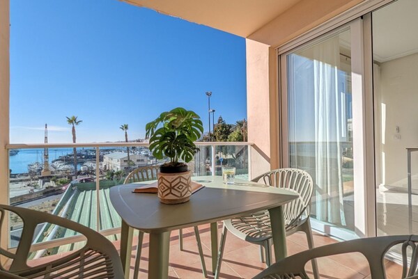 Romantic Beach Apartment - Villajoyosa