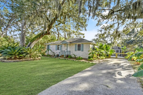 Classic Little Beach Cottage On The Mid-south End Of St Simons Island. - Floride