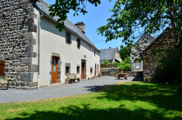 Gîte L'abri Du Berger Adapté Aux Tribus - Puy-de-Dôme