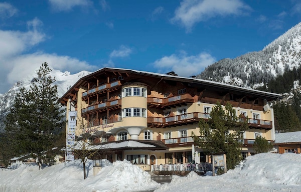 Komfortzimmer Waldrand - Hotel Lumberger Hof - Haldensee