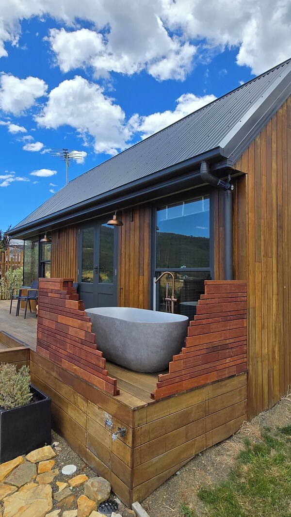 Appledore - Cabin In The Valley - Tasmania