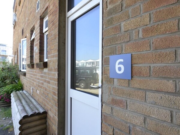 Westpoint Apartments - Apartment 6 Dog Friendly - Bridport