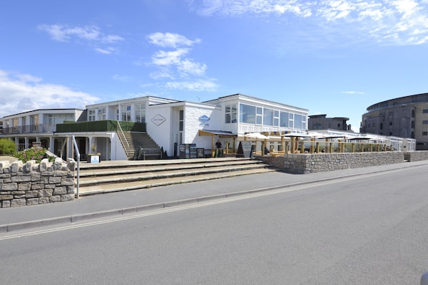 Westpoint Apartments - Apartment 5 Dog Friendly - Bridport