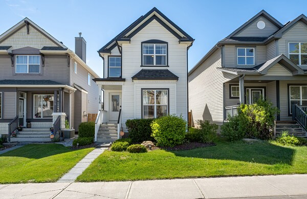 Cheerful Home In Tuscany W/ Charming Backyard - Calaway Park