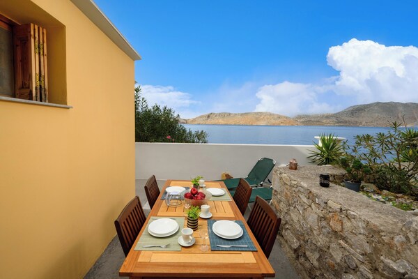 Apartment With A Sea View - シミ島