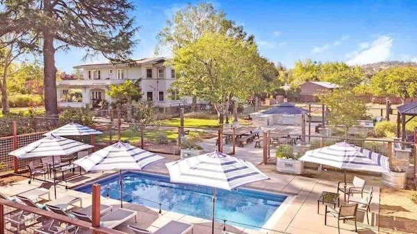 Casa Bella Estate In Wine Country W/ New Pool! - 마린 카운티