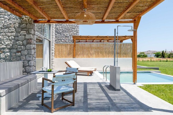 Exquisite Villas Nestled In The Historical Area Of Haraki In Rhodes - Lindos