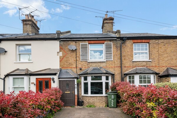 Modern 2br Windsor Home W/ Parking-2 Min Lego Land - Bracknell