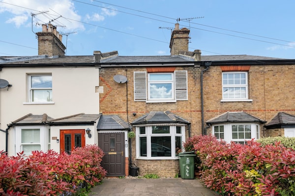 Modern 2br Windsor Home W/ Parking-2 Min Lego Land - Maidenhead