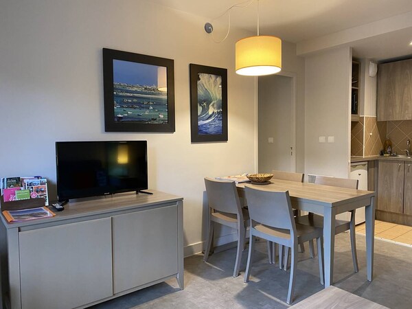 Apartment With Swimming Pool, Wifi, Beach Of Trestraou In Perros-guirec - Perros-Guirec