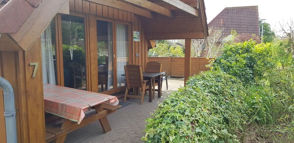 Komfortables, Helles Holzhaus Mit üBerdachter Südwestterrasse - Otterndorf