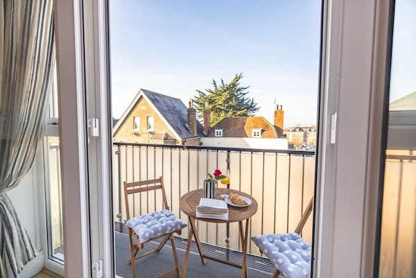 Windsor Gem:3 Bed|2 Bath|parking - Windsor, UK