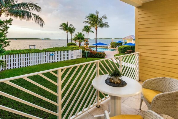 2 Relaxing Bayfront Villa W/ Private Patio | Scenic Bayside Resort - Islamorada, FL