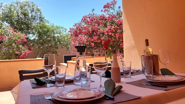 Ferienhaus Für 4 Gäste Mit 50m² In Costa Paradiso - Costa Paradiso