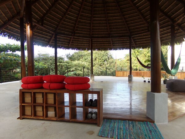 Nueva Surf House Con Acceso Directo A La Playa En Playa Guiones, Nosara - Nosara