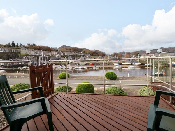 Branwen, Country Holiday Cottage In Porthmadog - Portmeirion
