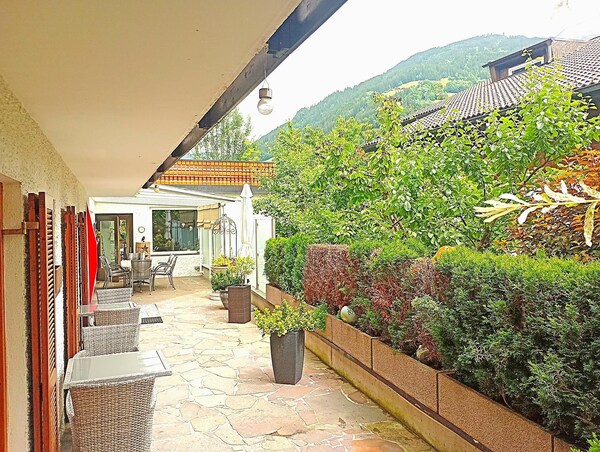Ferienwohnung Mitten In Schruns Mit 2 Schlafzimmer, 2 Badezimmer Und Terasse - Schruns