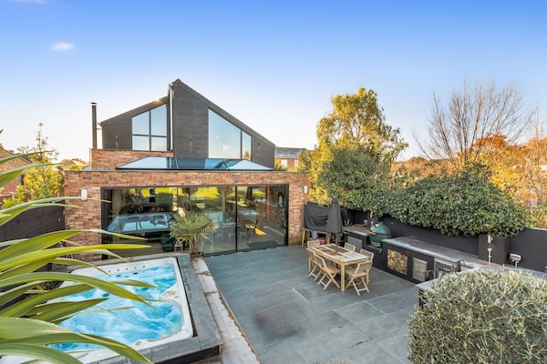 Nutkin Barn - Contemporary Property In West Sussex - Hayling Island