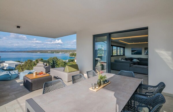 3-zimmer-ferienwohnung Mit Terrasse Und Meerblick Vantacici, Krk (A-21673-a) - Krk