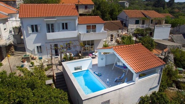 Casa Accanto Al Mare Con Piscina Per Famiglia Zirona Grande - Drvenik Veliki, Drvenik (K-22085) - Maslinica