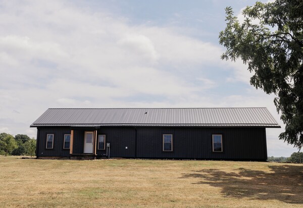 Red Hill Farm's Newly Renovated "Bunkhouse" With Hot Tub And Gameroom - Salt Fork State Park, Lore City