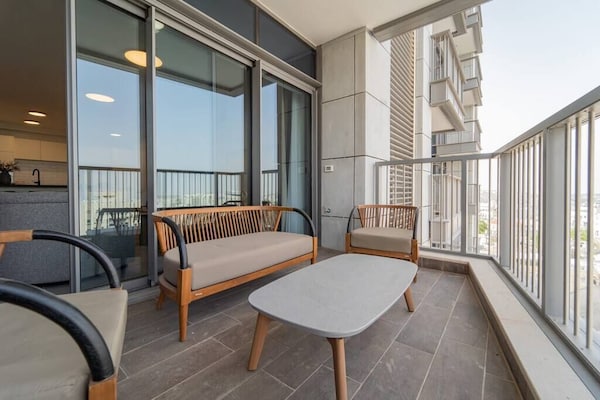 Stunning View, 3bdm Savyon View - Jerusalem