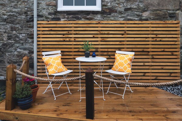 Fourteen Providence Place, Self Catering Cottage - Tavistock