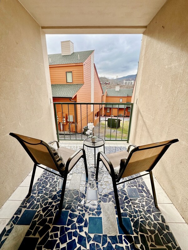 Kabino: Walk To Downtown/ Anakeesta Shared Pool Ac - Tennessee