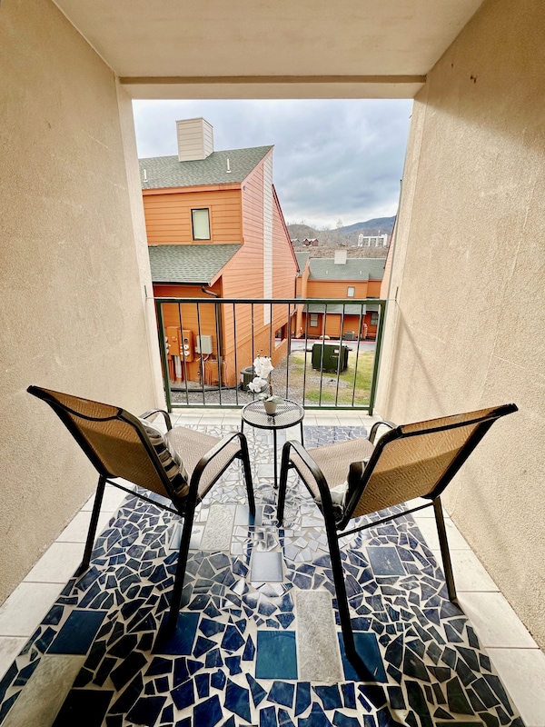 Kabino: Walk To Downtown/ Anakeesta Shared Pool Ac - Gatlinburg, TN