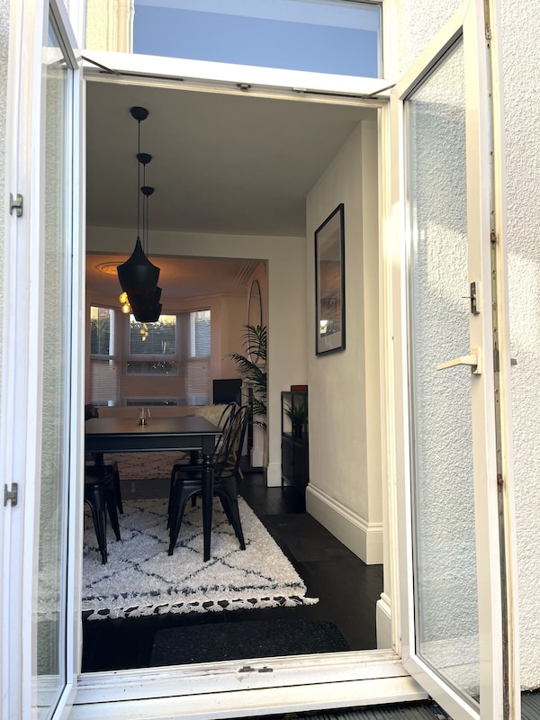 Restored Victorian Home With Private Garden - Filton