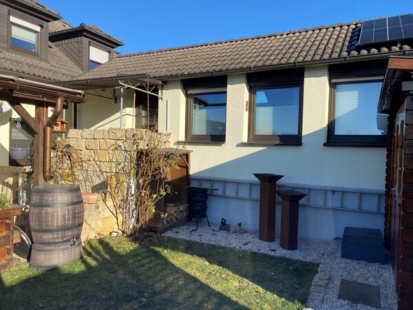 Ferienwohnung Mit Freisitz - Rödental