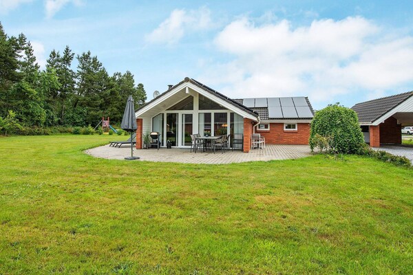 8 Personen Ferienhaus In Oksbøl-by Traum - Henne Kirkeby