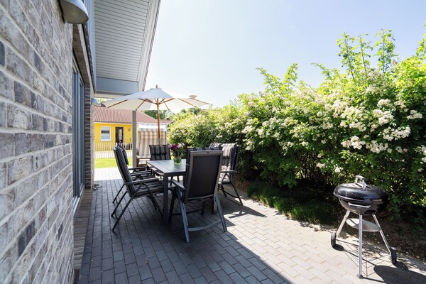 Modernes 4-zimmer-ferienhaus Für 6 Personen Mit Hund, Kamin & Sauna - Neustadt in Holstein
