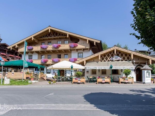 Sommerstein - Der Bachwirt Gasthof - Hintermoos