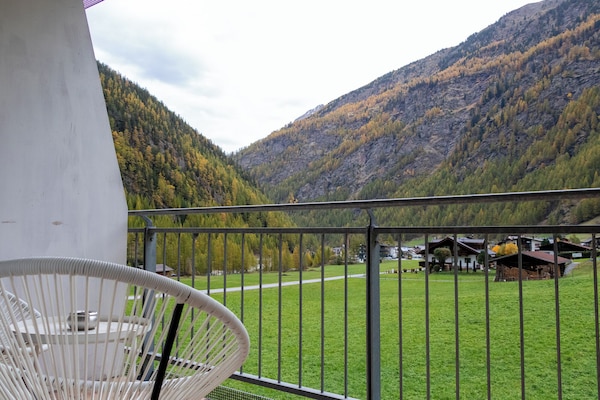 "Apartment With Terrace (Zw 9) At The International House Soelden" - Obergurgl