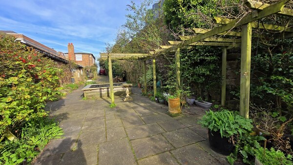 Unique Cottage On Chester Walls And Canal! - Chester, UK
