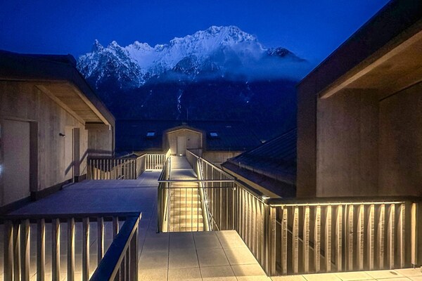 Karwendelliebe - Ferien Mit Niveau In Neubau-luxus-fewo Für 2-4 Gäste - Mittenwald