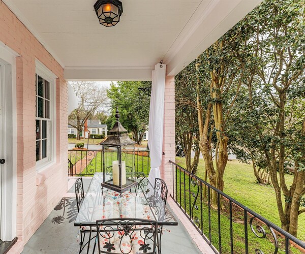 Quirky 2 Bed 1 Bath Centrally Located In Augusta - Augusta, GA
