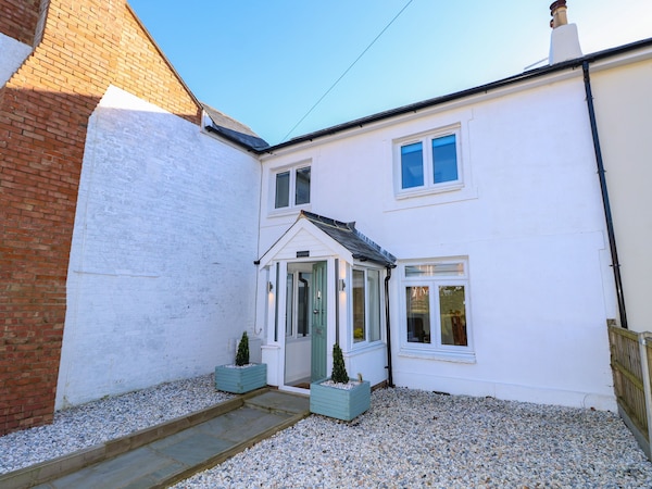 1 Star Cottages, Pet Friendly, With A Garden In Freshwater - Isola di Wight