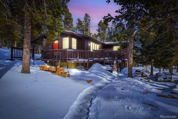 Charming Mountain Cabin- Modern And Private Fully Remodeled, High-speed Internet - Boulder, CO