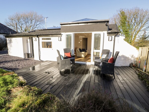 The Cottage At Cromlech Manor Farm, Family Friendly In Benllech - Benllech