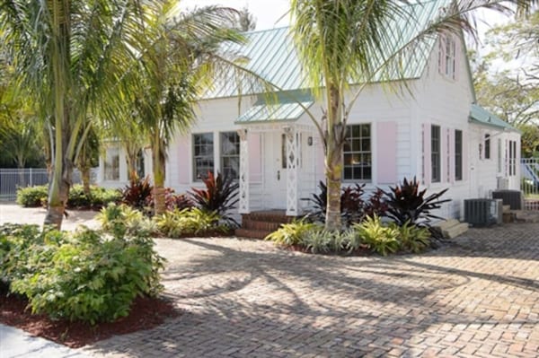 The Family Reunion Compound At Old Colorado Inn - Stuart